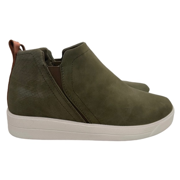 Ryka | Shoes | Ryka Womens Olive Vera Wedge Comfort Shoes With White ...